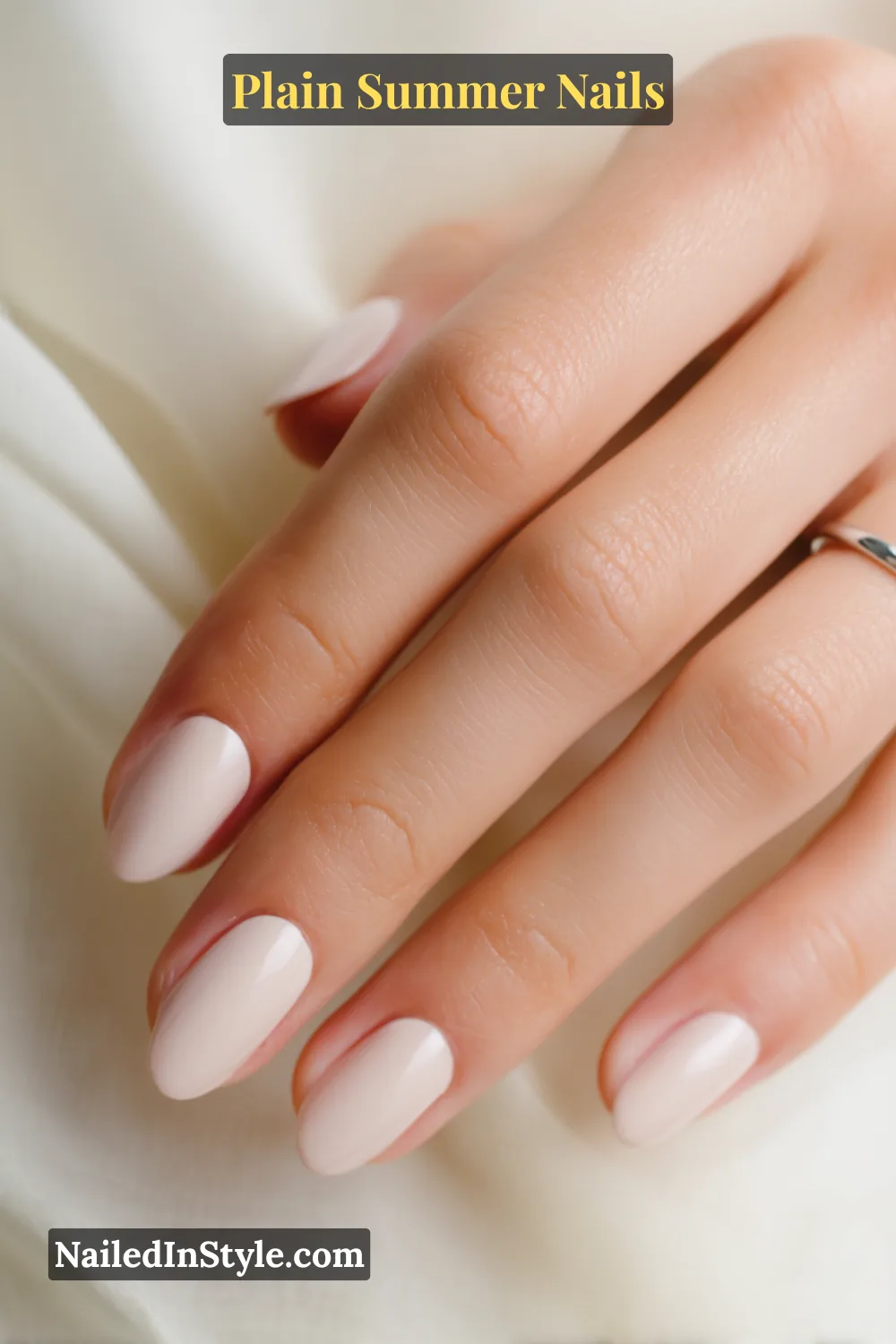 Plain Summer Nails: Simple & Timeless Beauty December 2025